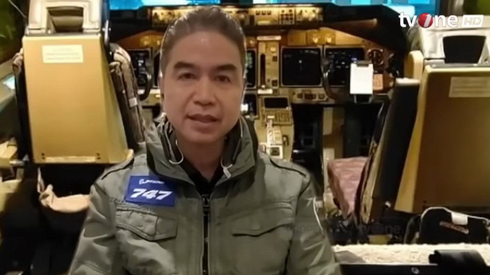 Pilot Pesawat Jemaah Haji Terkejut Bertemu UFO, Kapten Rudi Ungkap ...