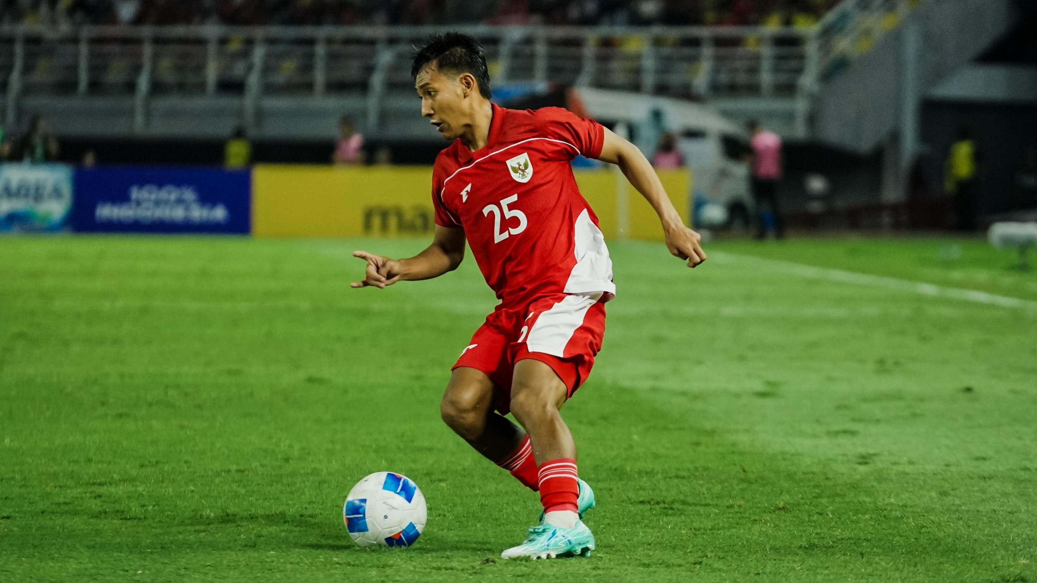 Nilai Pasar Marselino Ferdinan Anjlok, Kalah Telak dari Bintang Persib Bandung Beckham Putra